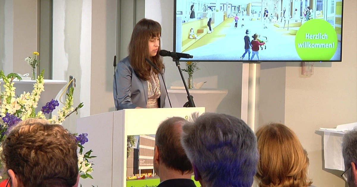 Schlüsselübergabe – Neuer Anbau im kbo-Kinderzentrum schafft mehr ...